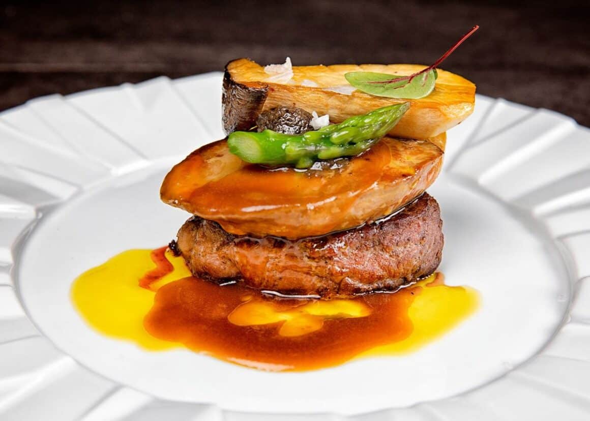 10+ restaurante din Oradea care să-ți încânte și privirea, și papilele ...