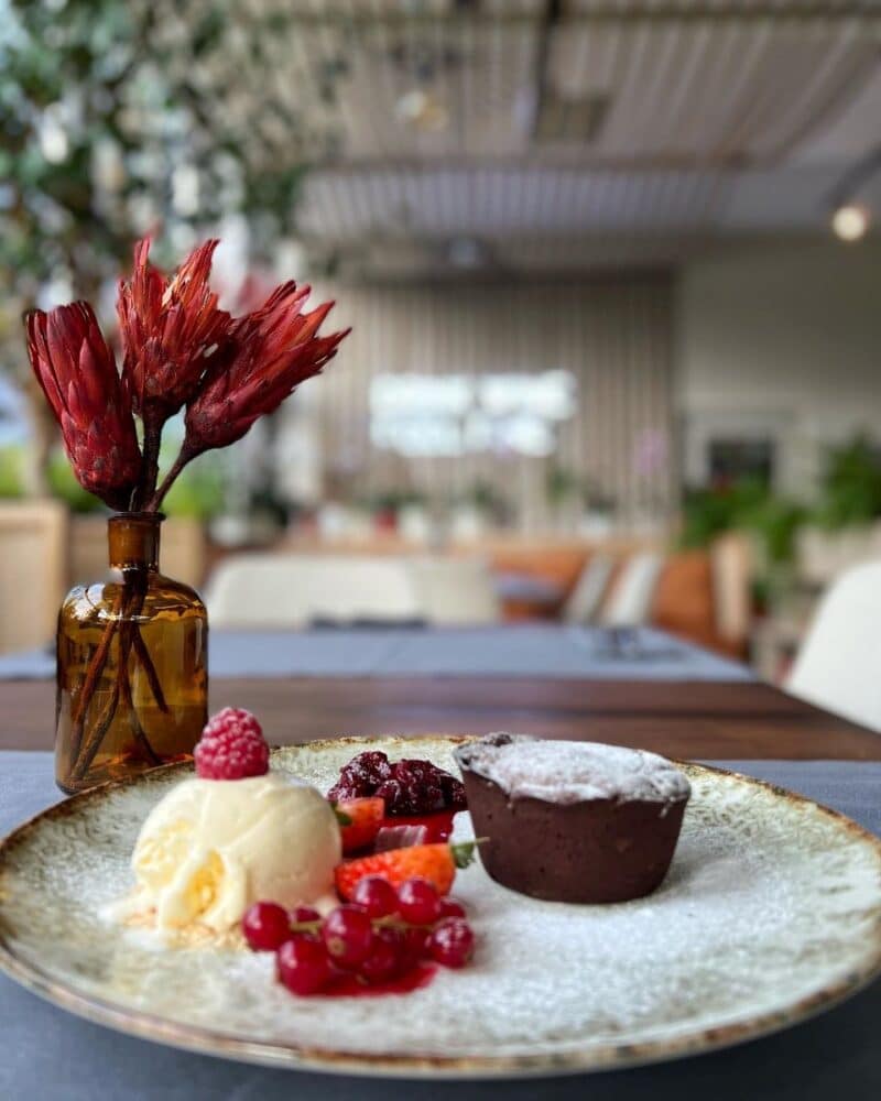 10+ restaurante din Oradea care să-ți încânte și privirea, și papilele ...