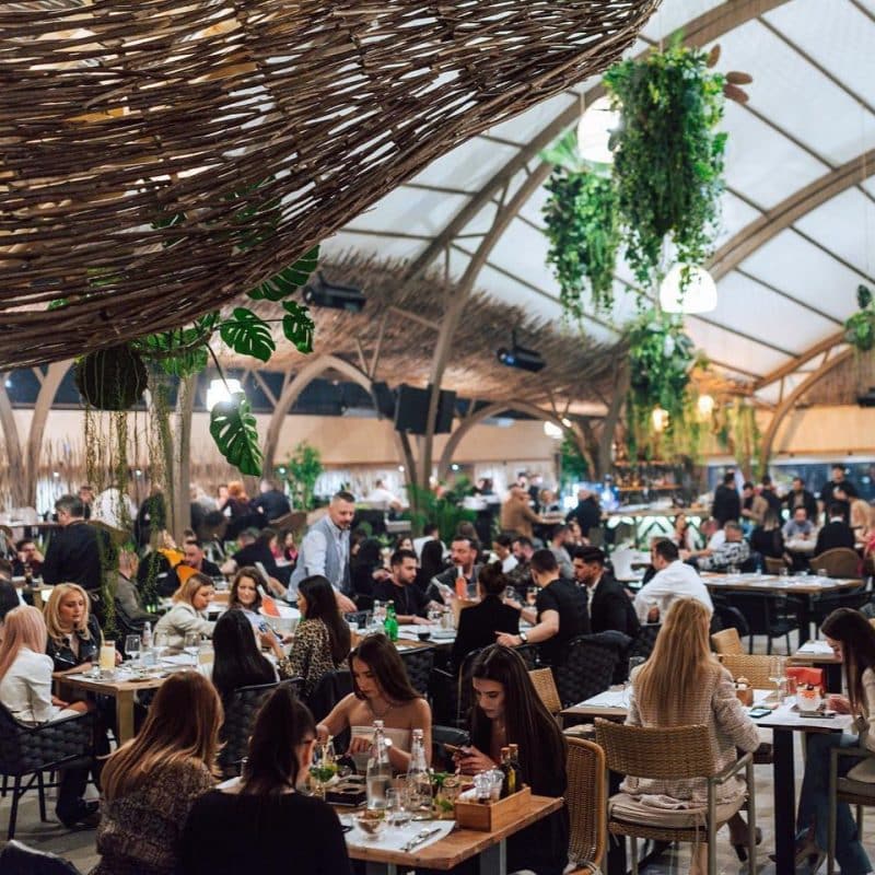 Restaurante libaneze must-try din București, pentru o experiență ...