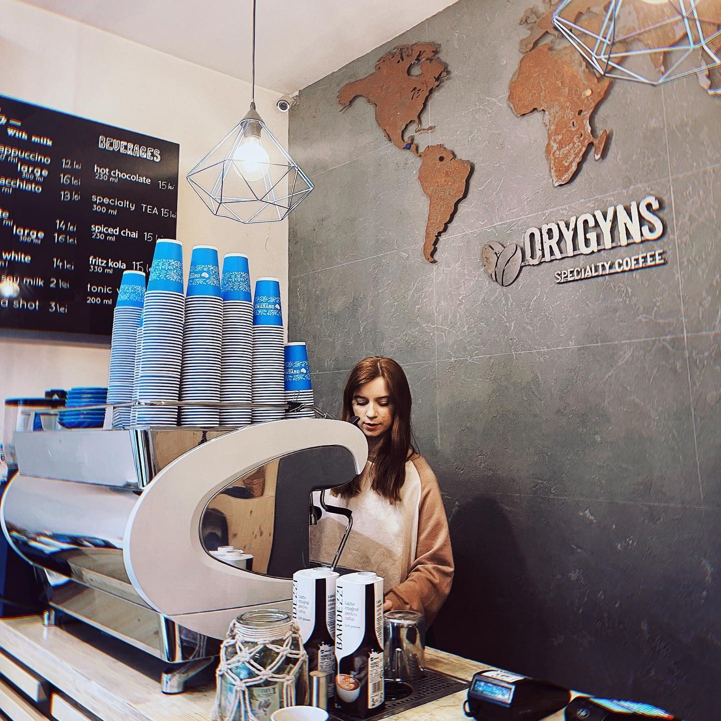 Cafenele din București unde mergem pentru cafeaua excelentă și un vibe ...