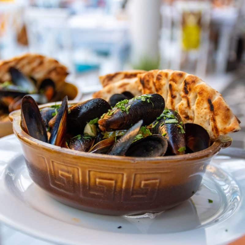 Cele mai bune restaurante grecești din București, unde mănânci ca la ...