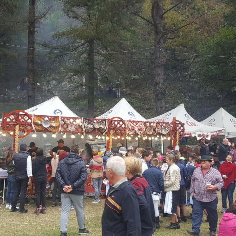 Târguri gastronomice de toamnă. Lume, lume, hai la degustare! - Restograf