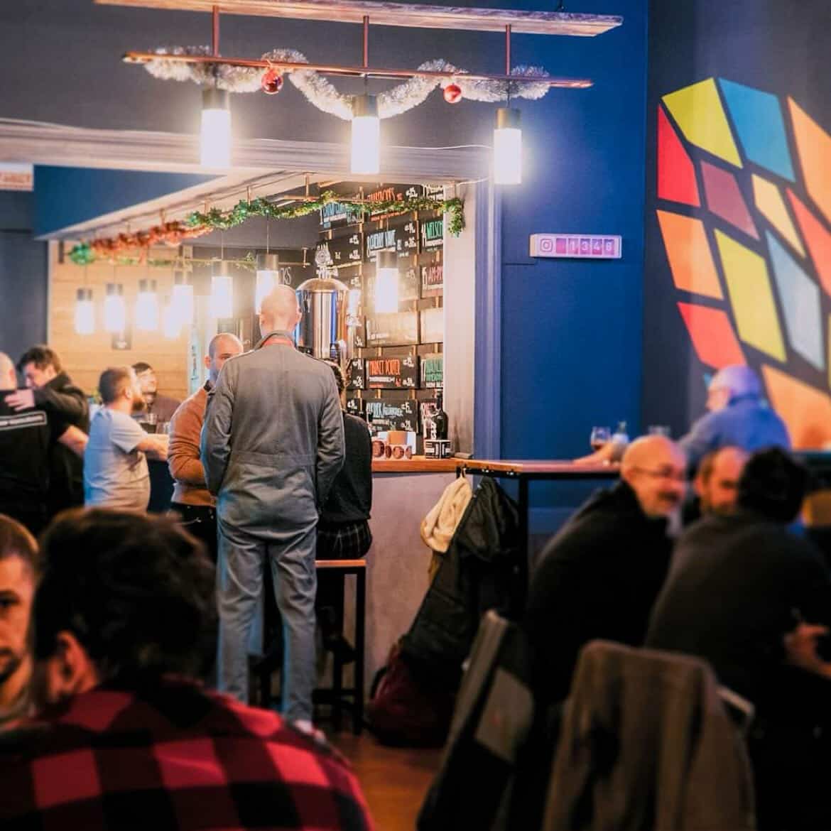 10+ berării din București unde să ieși la o bere cu prietenii - Restograf