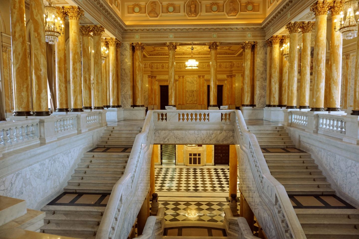 Obiective turistice Bucuresti - Locuri de vizitat in Bucuresti | Restograf