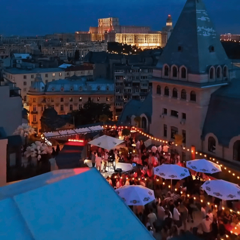 Cele mai cool rooftop bars din București. Terase la înălțime, la ...